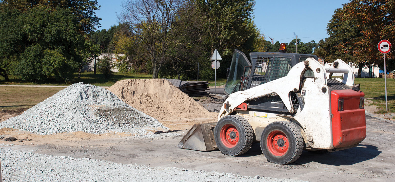 Skid Steer – Rhino Rubber