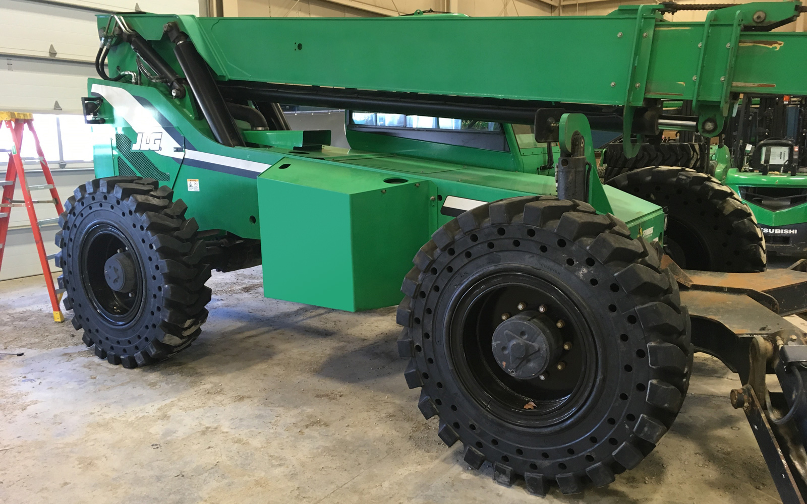Telehandler Tires – Rhino Rubber
